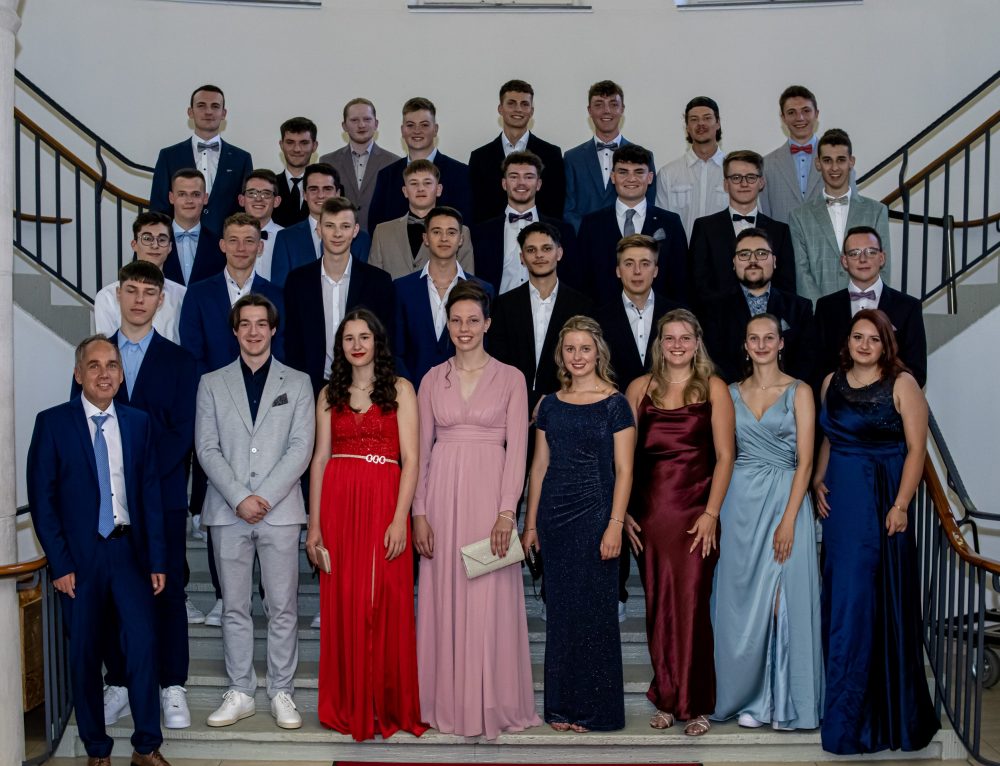 Verabschiedung unserer Vollzeitklassen 2023 - Gewerbliche Schulen ...